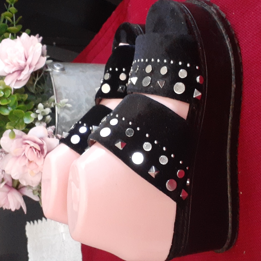 Shellys London Platforms - Gem